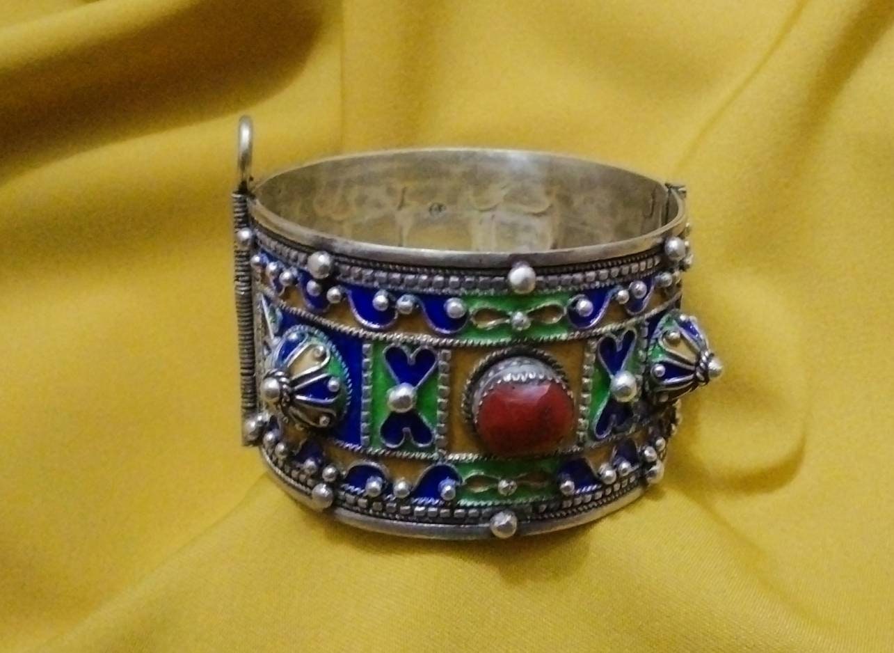 Kabyle Magnificent Kabyle Bracelet / Cuff in AMAZIGH Solid - Etsy