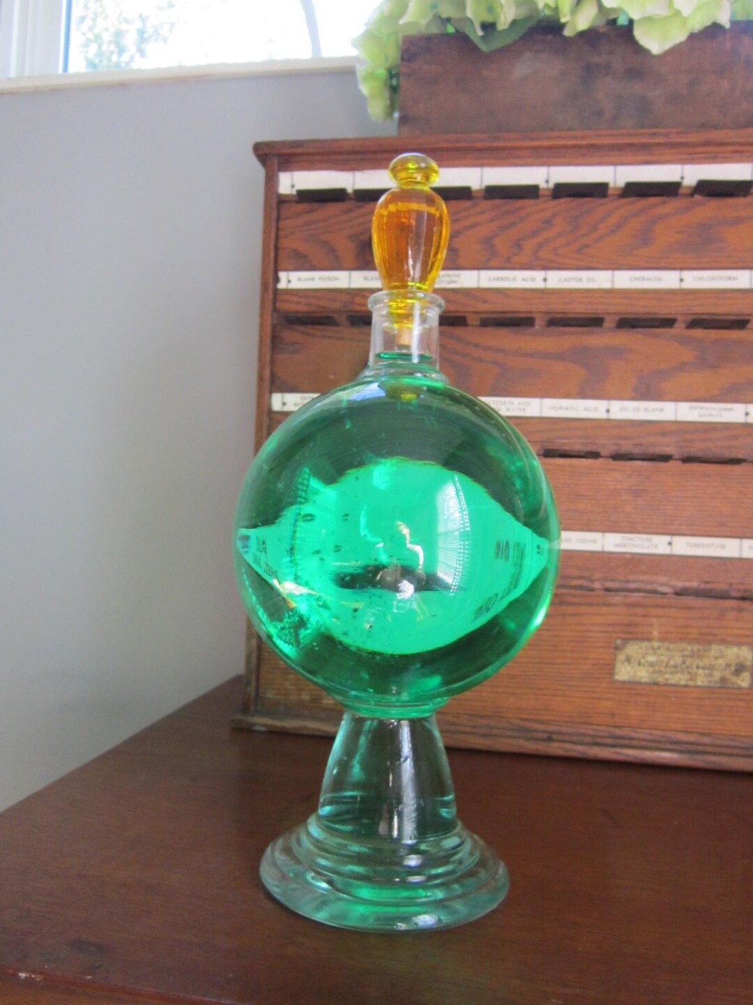Pharmacy Show Globe Apothecary Showglobe Glass Bottle Pharmacist ...