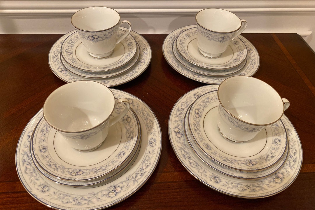 Dearborn, Legendary by Noritake,4 Piece Place Setting, Blue Floral ...