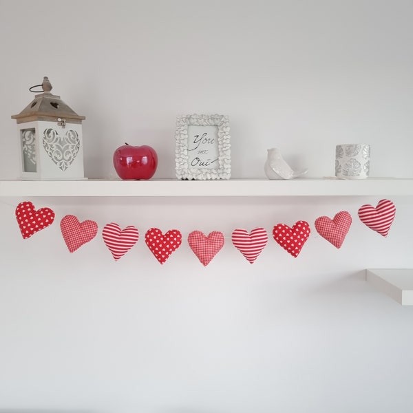 Red Heart Garland - Etsy