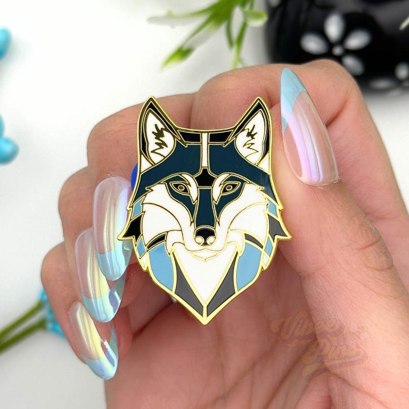 Wolf Pin - Etsy