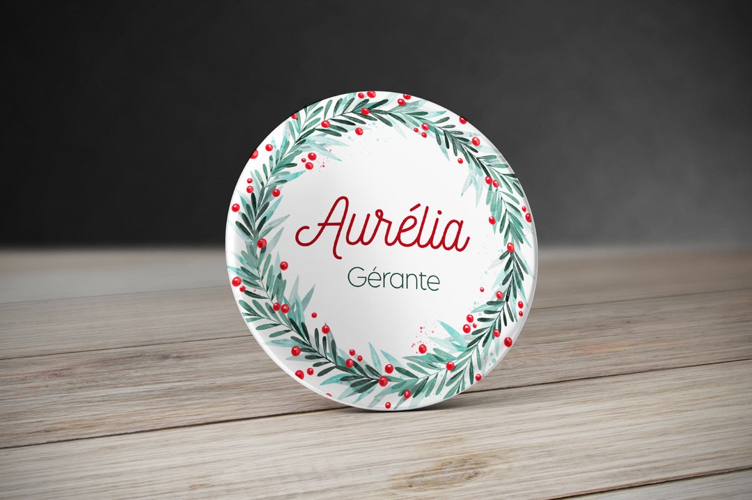 Personalized Christmas Wreath Badge. Christmas Name Badge. Personalized ...