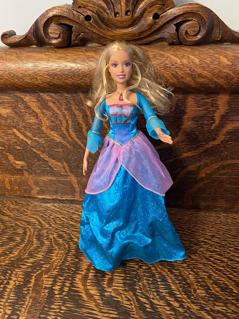 Muñeca Barbie Princesa de la Isla Rosella Mattel 2007 - Etsy España