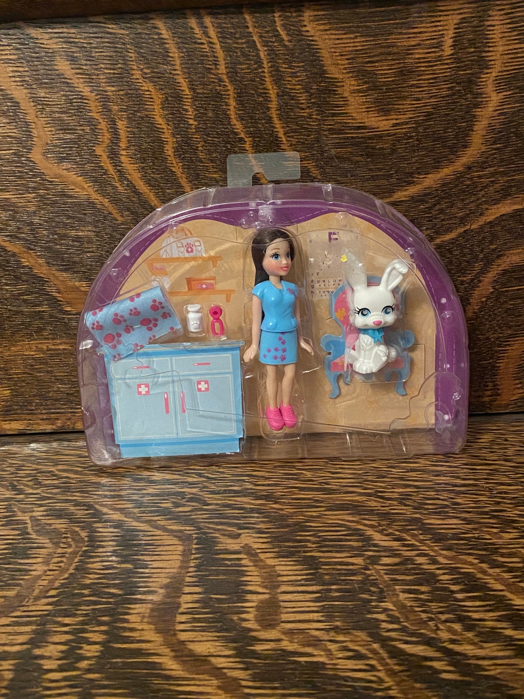 Polly Pocket Lea Sparklin’ Pets Doll & Accessory Fashion Pack Mattel ...