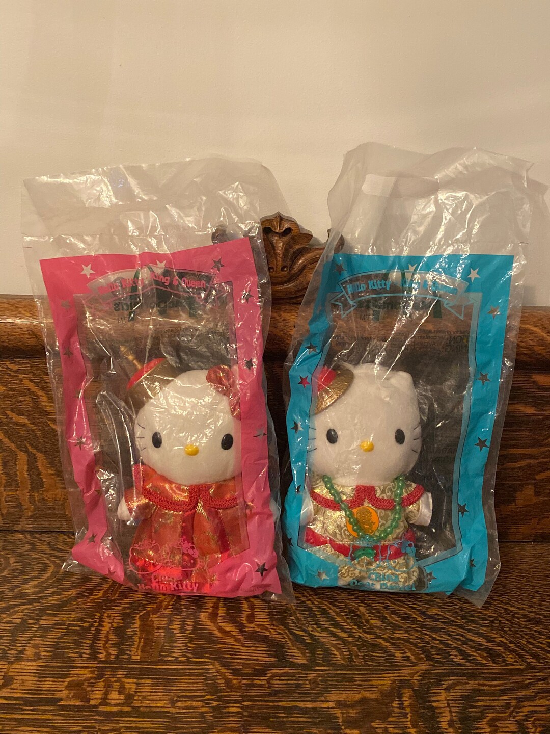 Set of Vintage Hello Kitty King & Queen Dear Daniel Mcdonald’s Happy Meal Toys 2001 Mcdonald’s ...