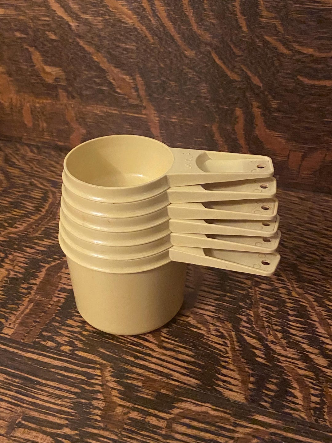 Vintage Tupperware Measuring Cups Full Set of 6 Light Yellow Plastic ...