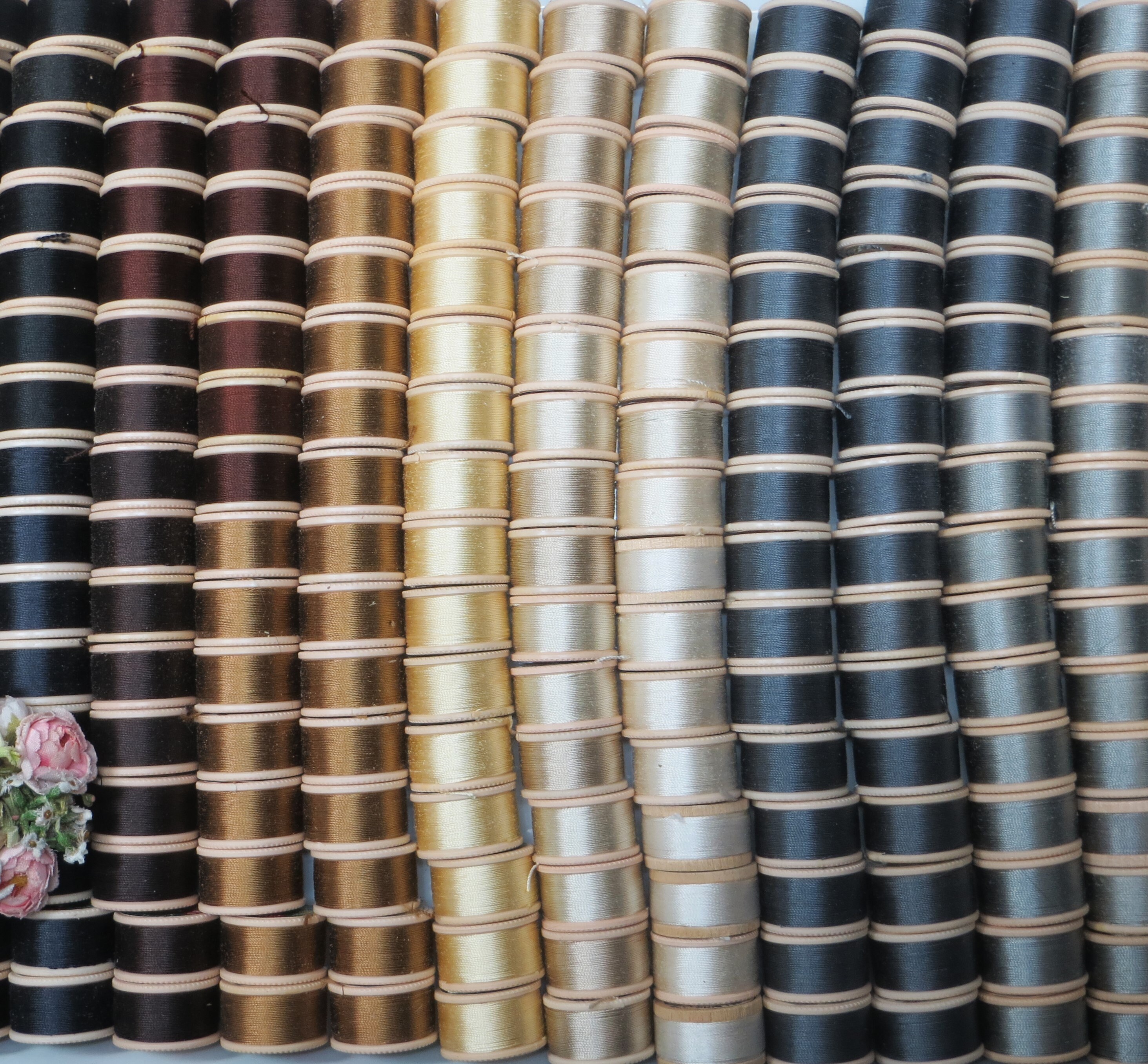 SILK TWIST THREAD Buttonhole Spool You Pick Color Tags: 41B Maroon 34C ...