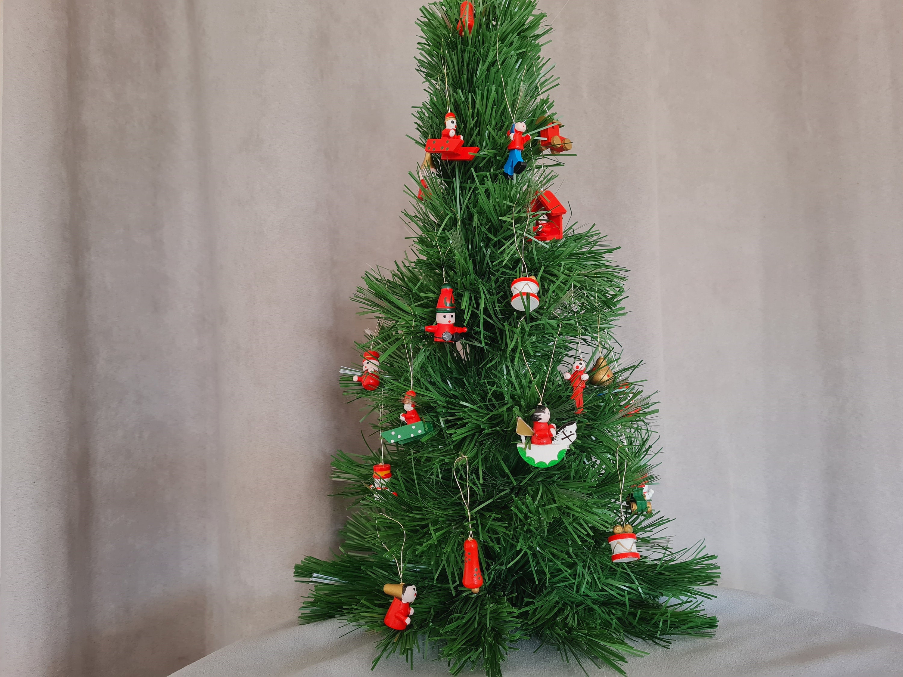 Vintage Set of 20 Wooden Miniature Figures Christmas Hand - Etsy