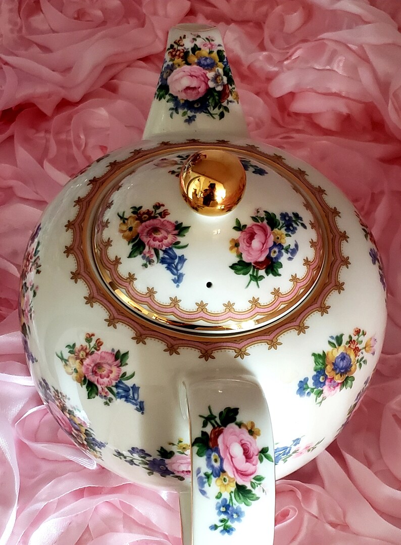 LADY CARLYLE Large Ivory Floral Garden TEAPOT Royal Doulton - Etsy
