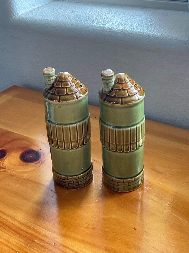 Vintage Japanese Silo House Salt and Pepper Shakers - Etsy
