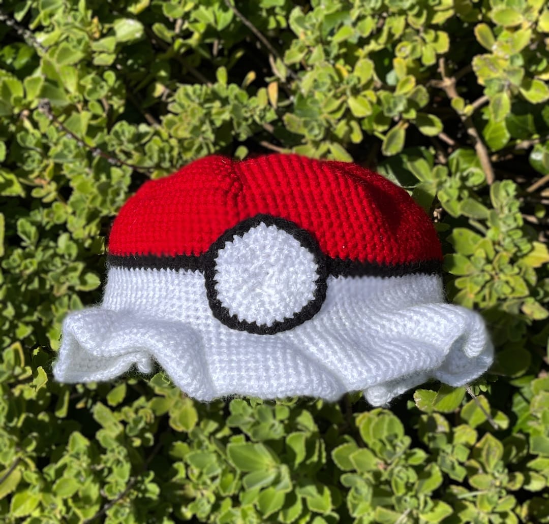 Pokéball Bucket Hat • Pokemon Cosplay Hat, Fits Smaller Heads, Ash ...
