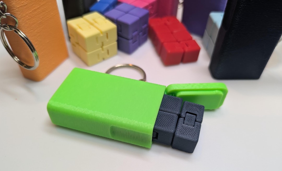Mini Infinity Fidget Cube Keychain - Etsy