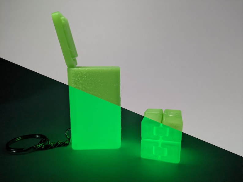 Mini Infinity Fidget Cube Keychain - Etsy