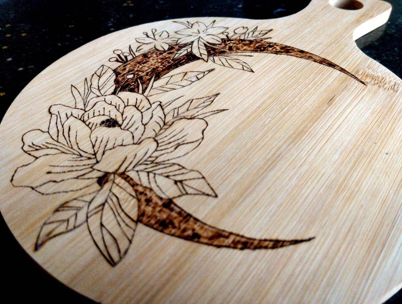 Wood-burned Round Bamboo Cutting Board, Moon Cutting Board ...