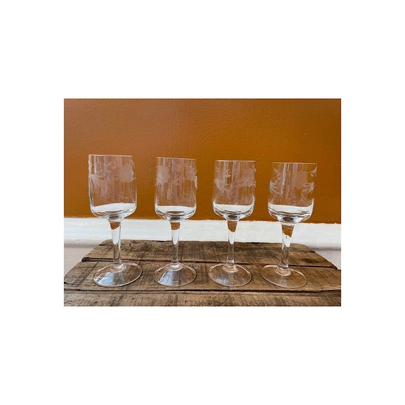 4 Vintage Etched Crystal Aperitif Glasses - Etsy