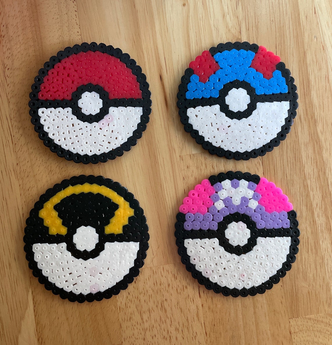 Pokémon - Poké Balls Perler Bead Art - Etsy