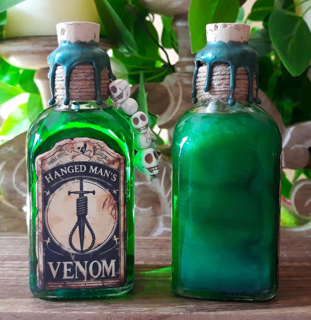 The Witcher HANGED MAN'S VENOM Decorative Blade Oil Bottle With Magical ...