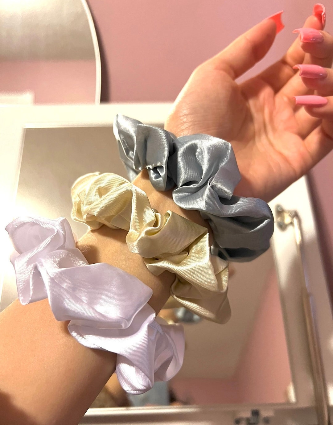 Weiches Seiden Scrunchie / Haargummi / Glattes Haar Scrunchie ...