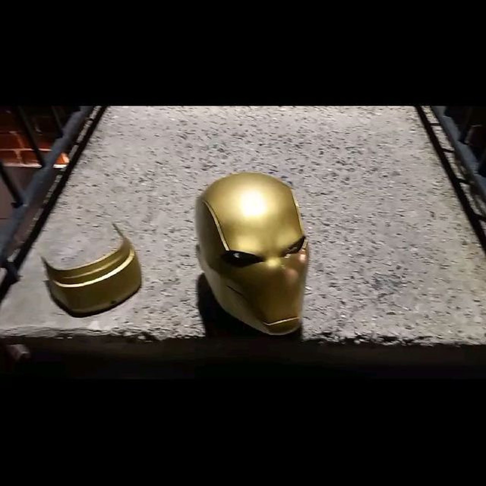 Red Hood Rebirth Inspired Cosplay Helmet - Etsy