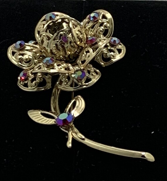 Vintage Sarah Coventry 1960's Flower Brooch - Gem