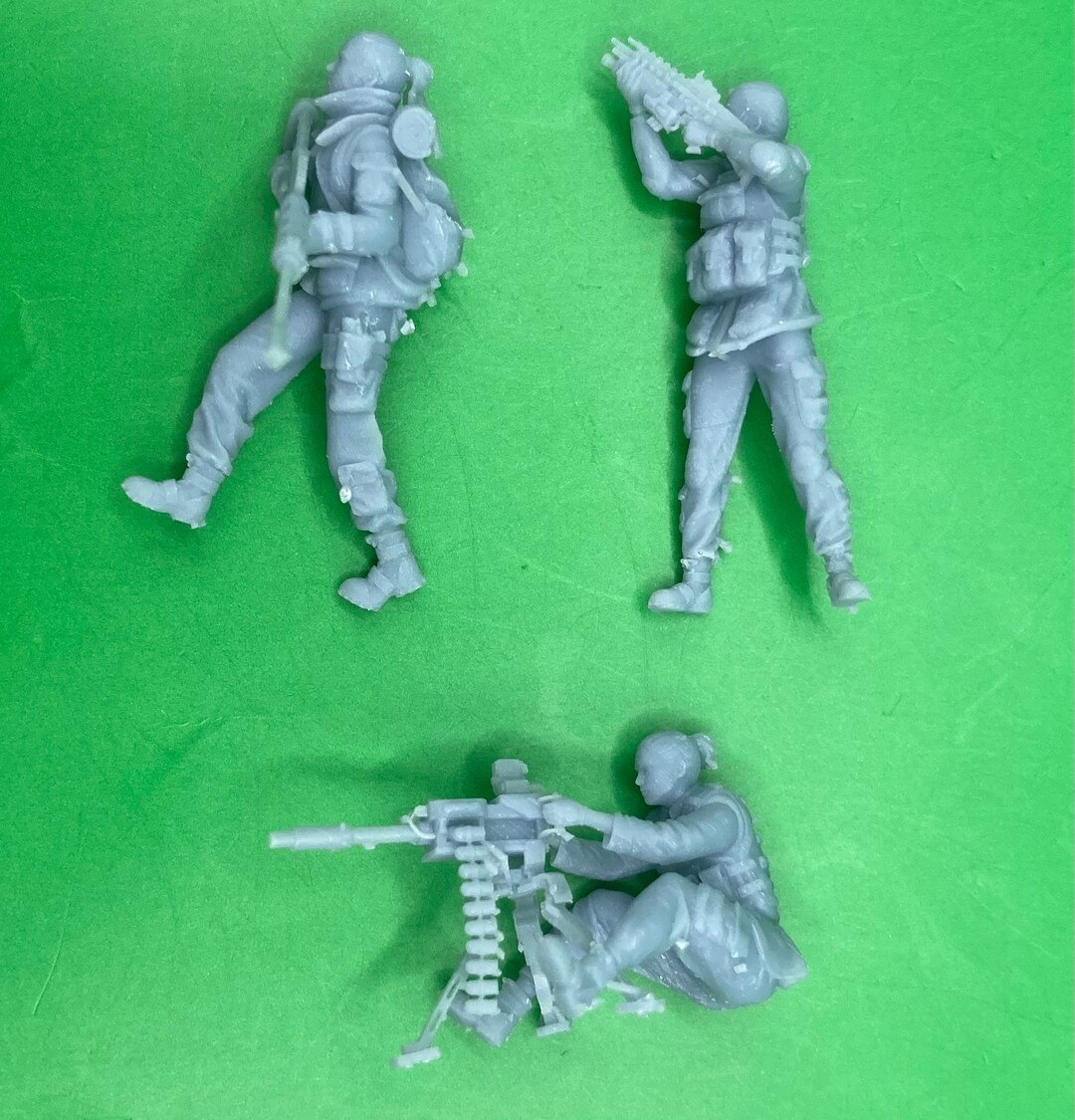 Army Soldier - Female (3 Variants Available) - Invictus Miniatures - Etsy