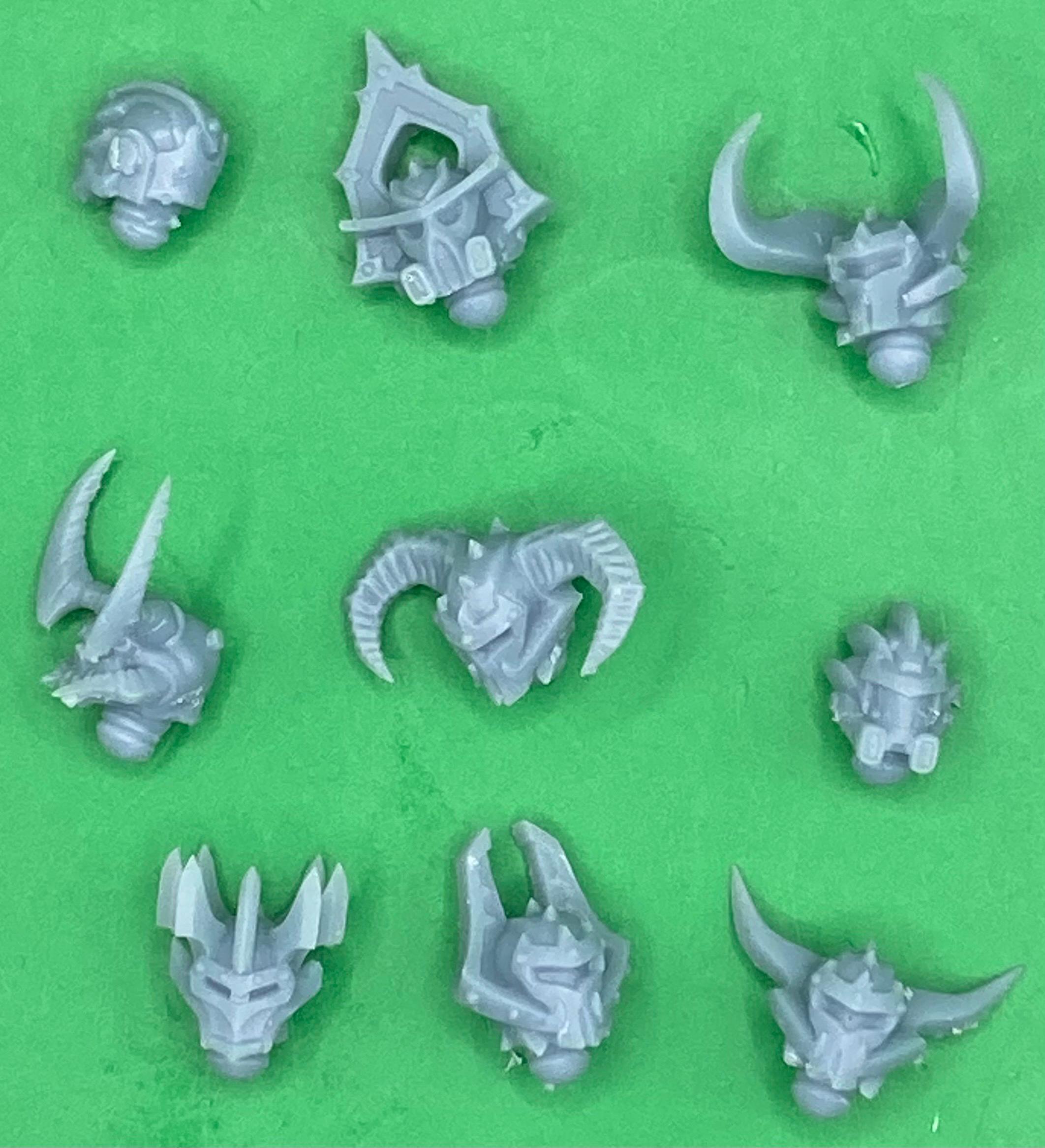 Slayer Cult Heads, Customisation Pack - 28mm Scale (9 Variants ...