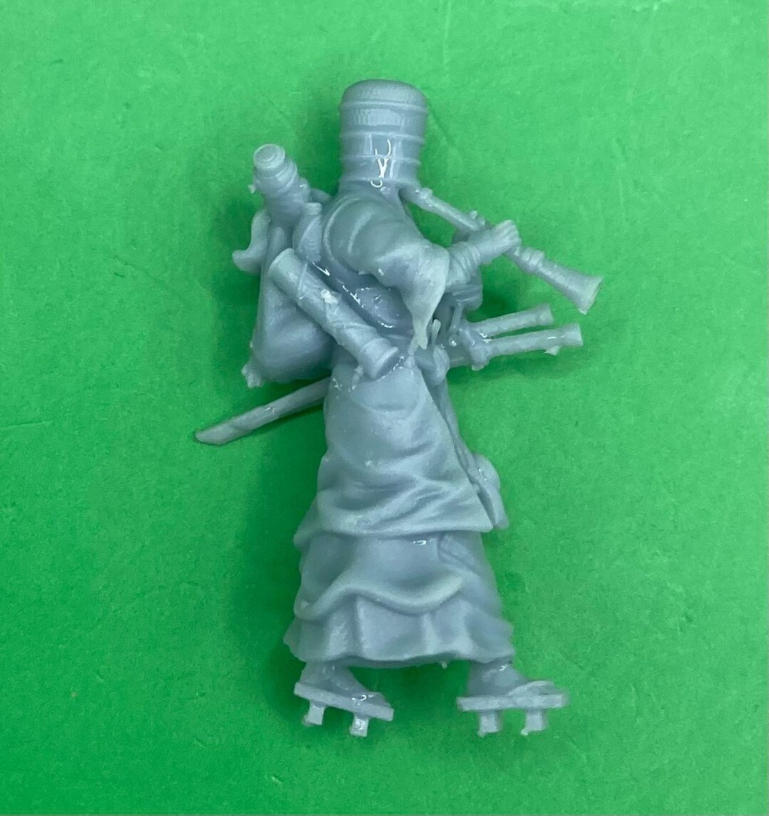 Basket Monk (3 Variants) - Epic Miniatures - Etsy