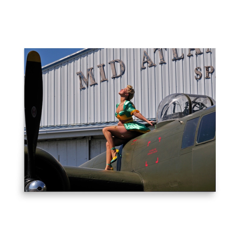 B-25 WW2 Pinup Poster - Retro Reproduction Aviation Photo | WWII ...
