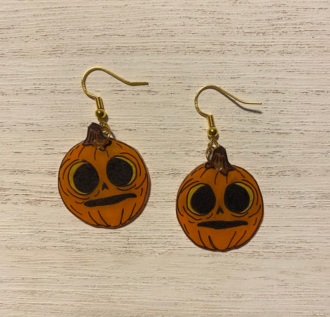 Lil Boo Earrings :) - Etsy