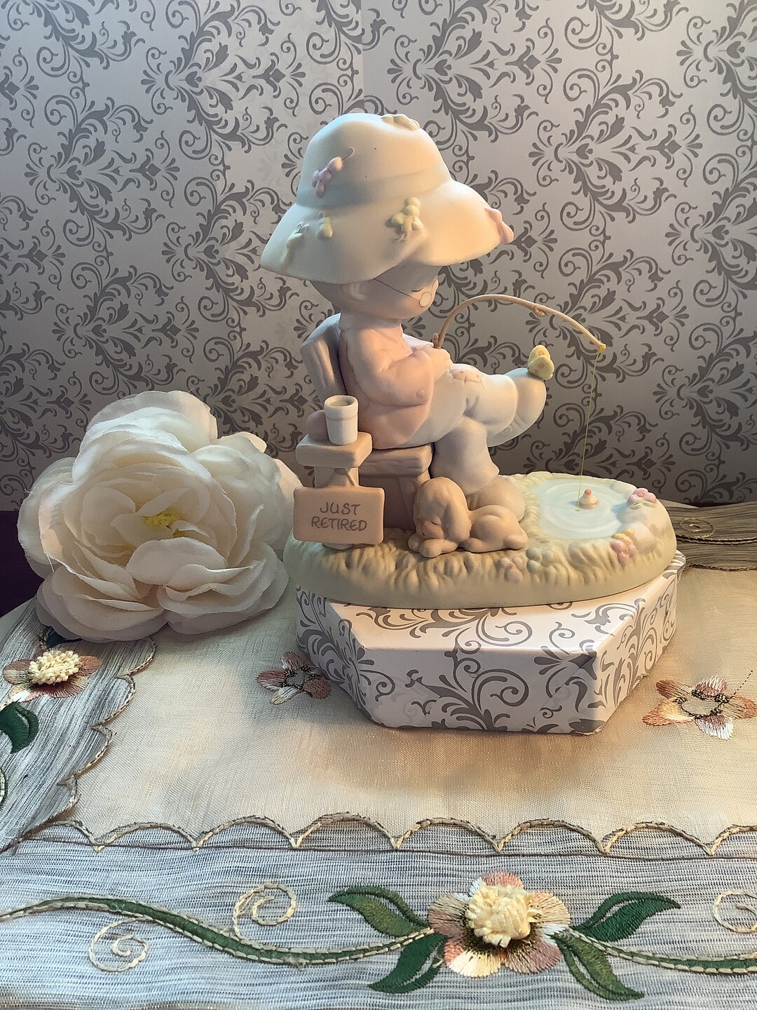 1994- Precious Moments Porcelain Figurine by Enesco ~ “just A Line to ...