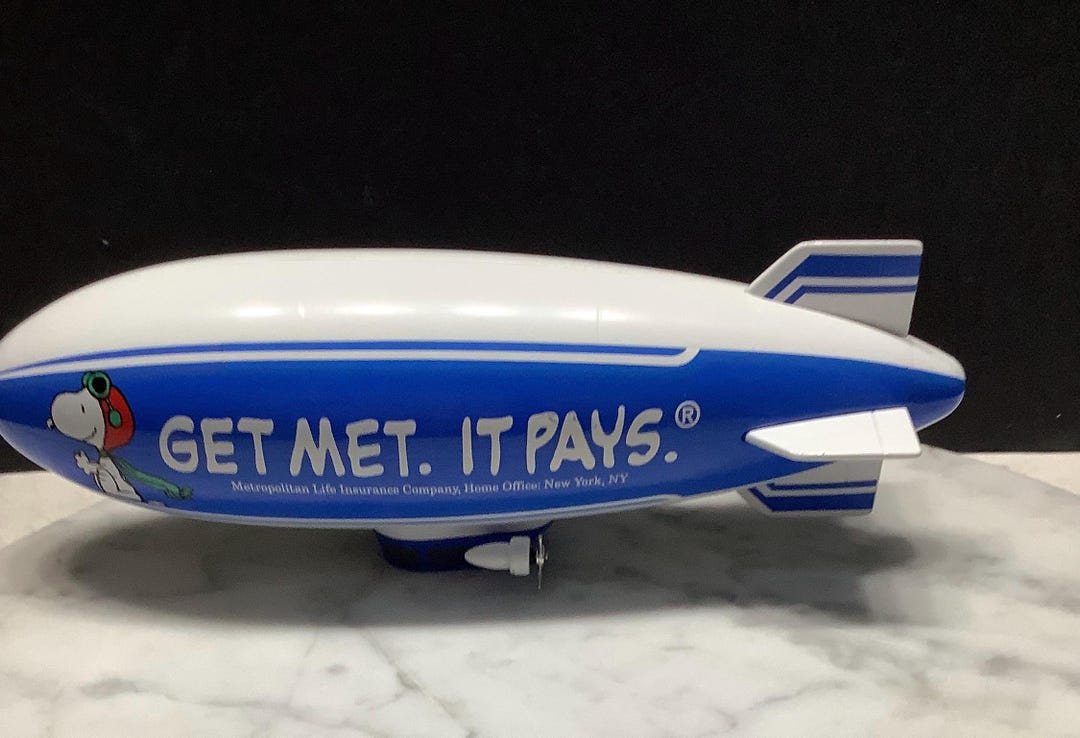 Metlife Diecast Model Blimp Bank, Featuring Snoopy From the Peanuts ...