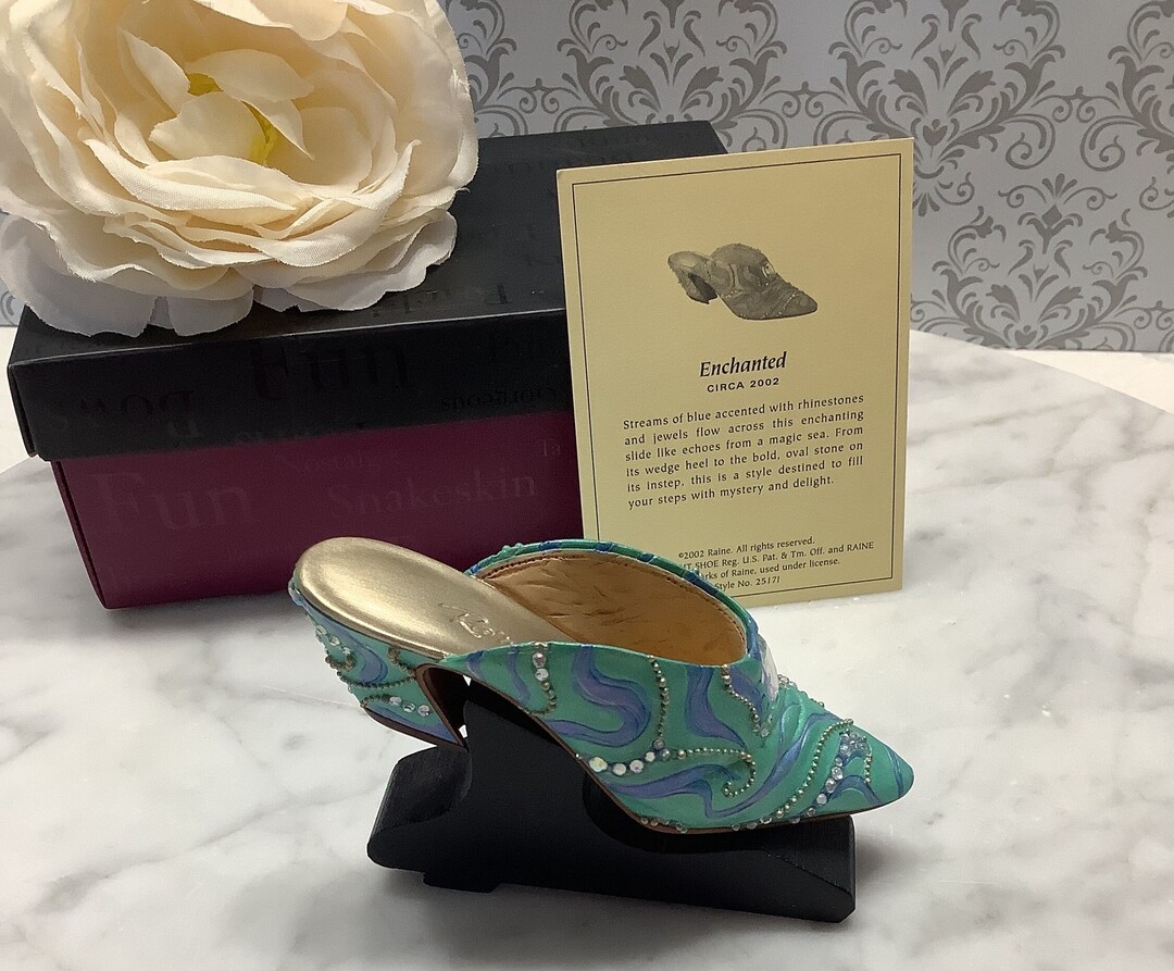 Miniature Shoe Collectible Just the Right Shoe Collections by Raine ...