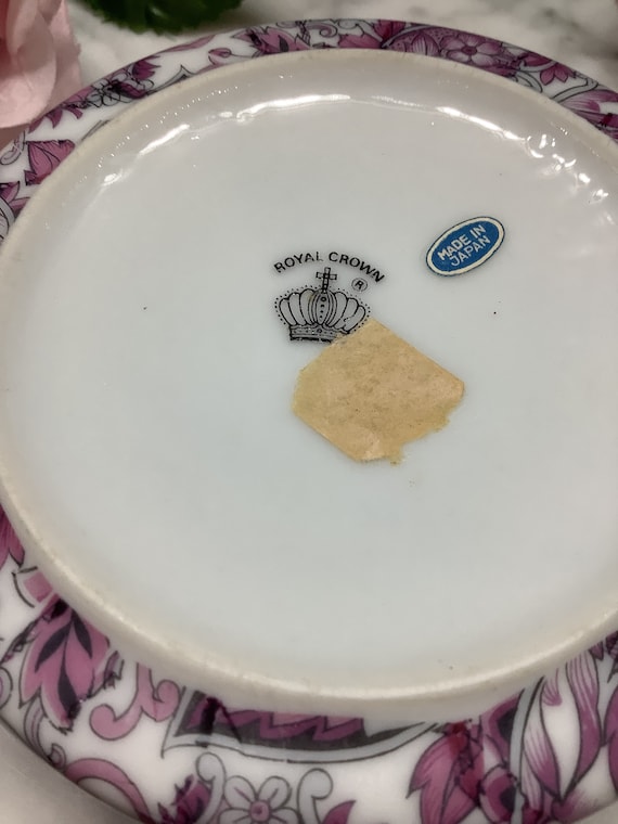Vintage Royal Crown Porcelain Trinket Box: Pink Paisl… - Gem