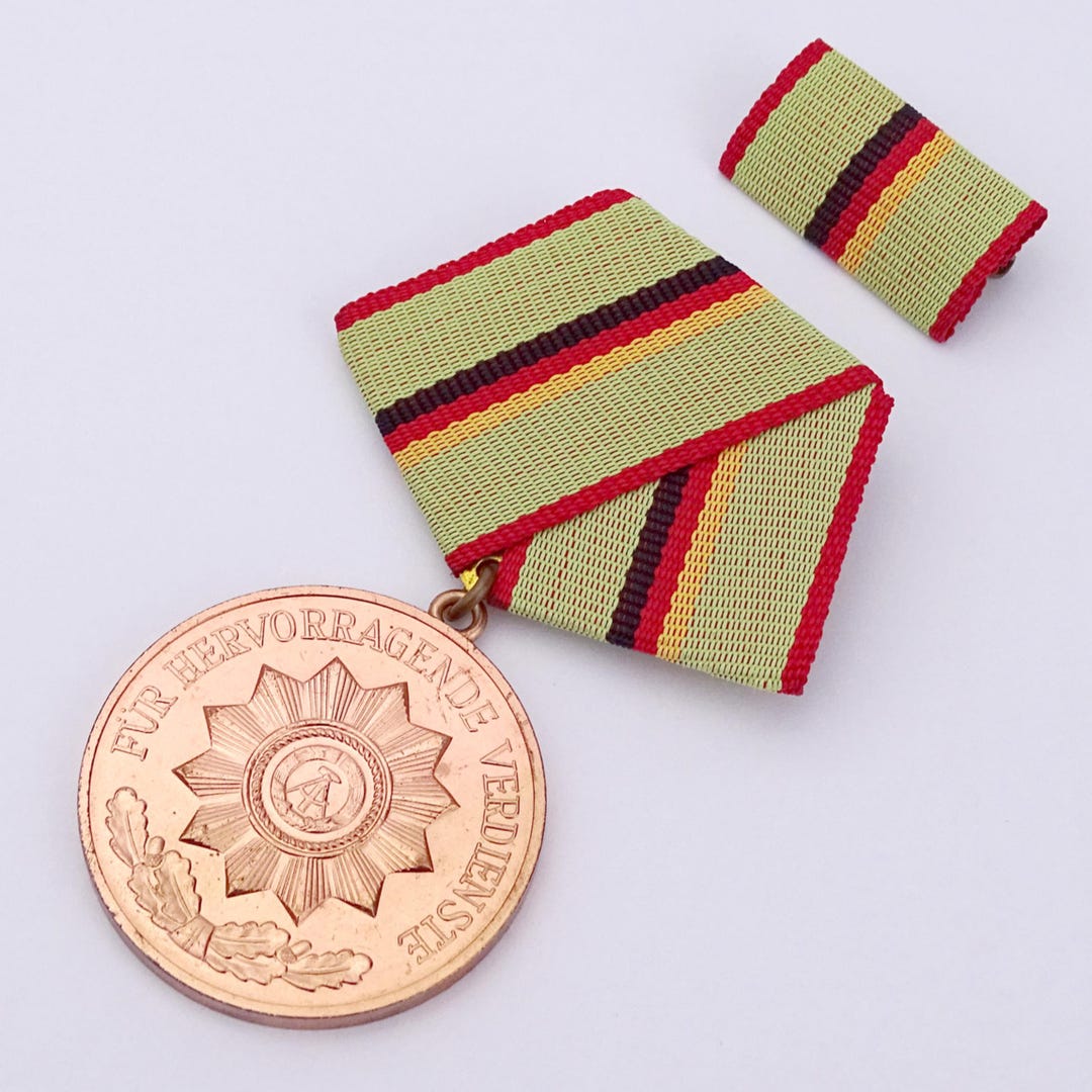 East German Army Bronze Medal for Distinguished Service in Box Badge ...