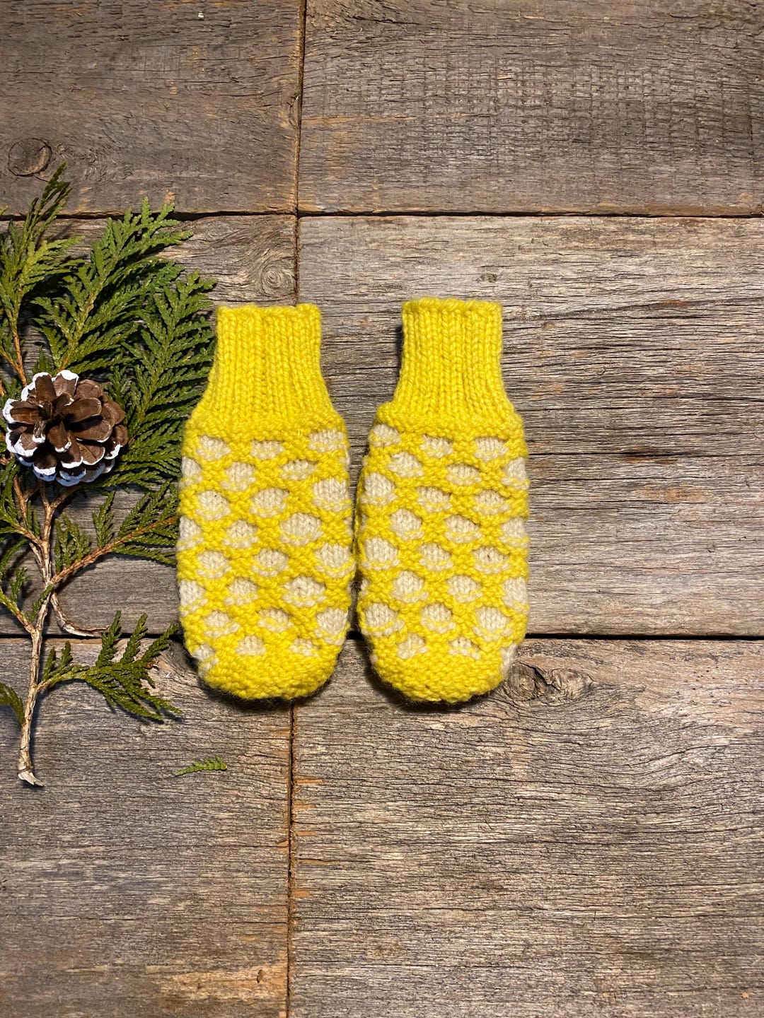 Yellow Wool Kids Mittens, Honeycomb Style, Warm Winter Mitts - Etsy