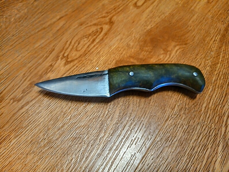 Short Triangular Blade Skinning Knife Featuring Handmade Epoxy Resin ...