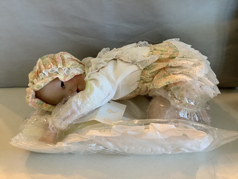 Yolanda Bello Artist baby Lisa 1991 Picture Perfect Babies Porcelain ...