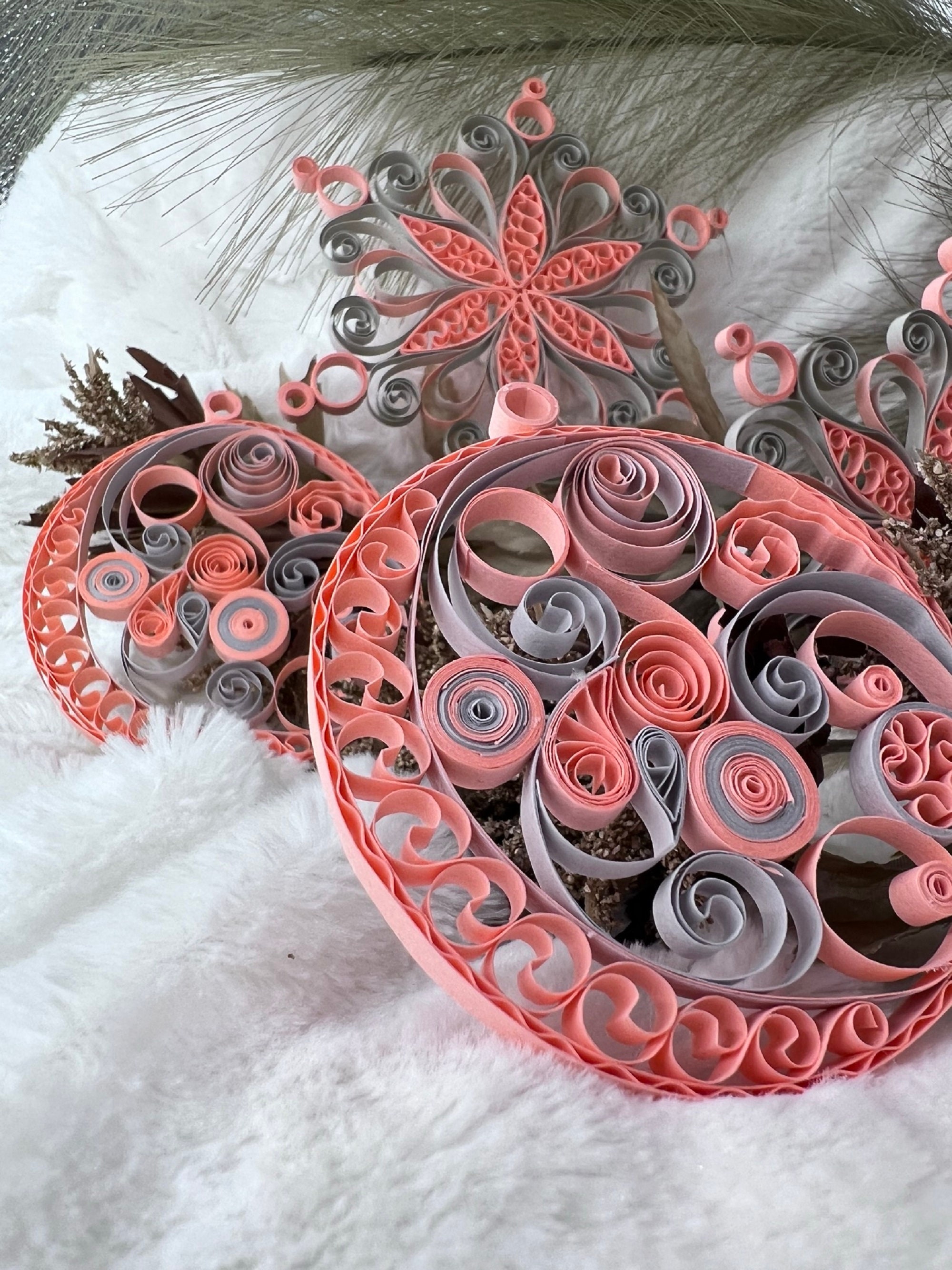 Set 6 Pcs Quilled Christmas Ball and Stars, Salmon/somon and Gray Color ...