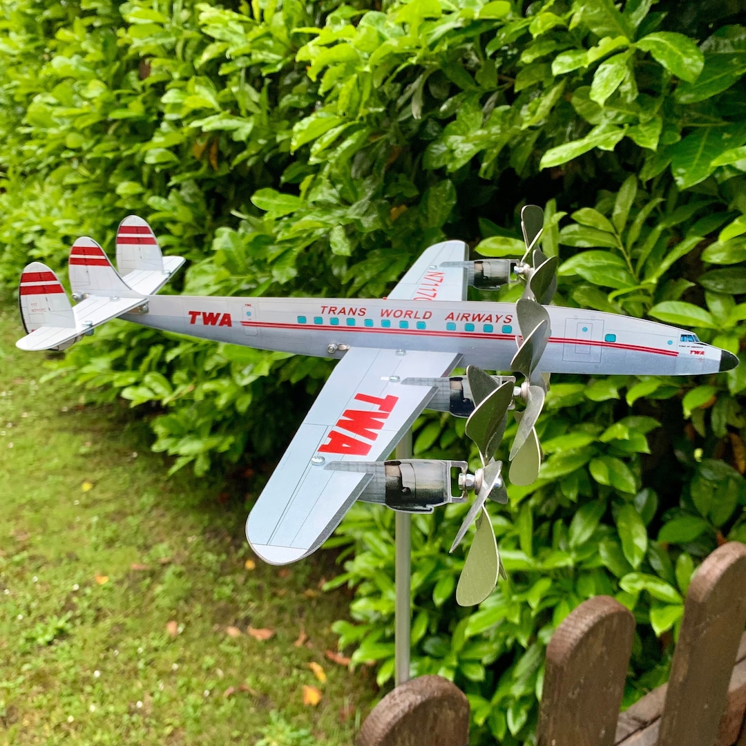 Wind Spinner Aircraft Model Lockheed L-1049 Super Constellation TWA in ...