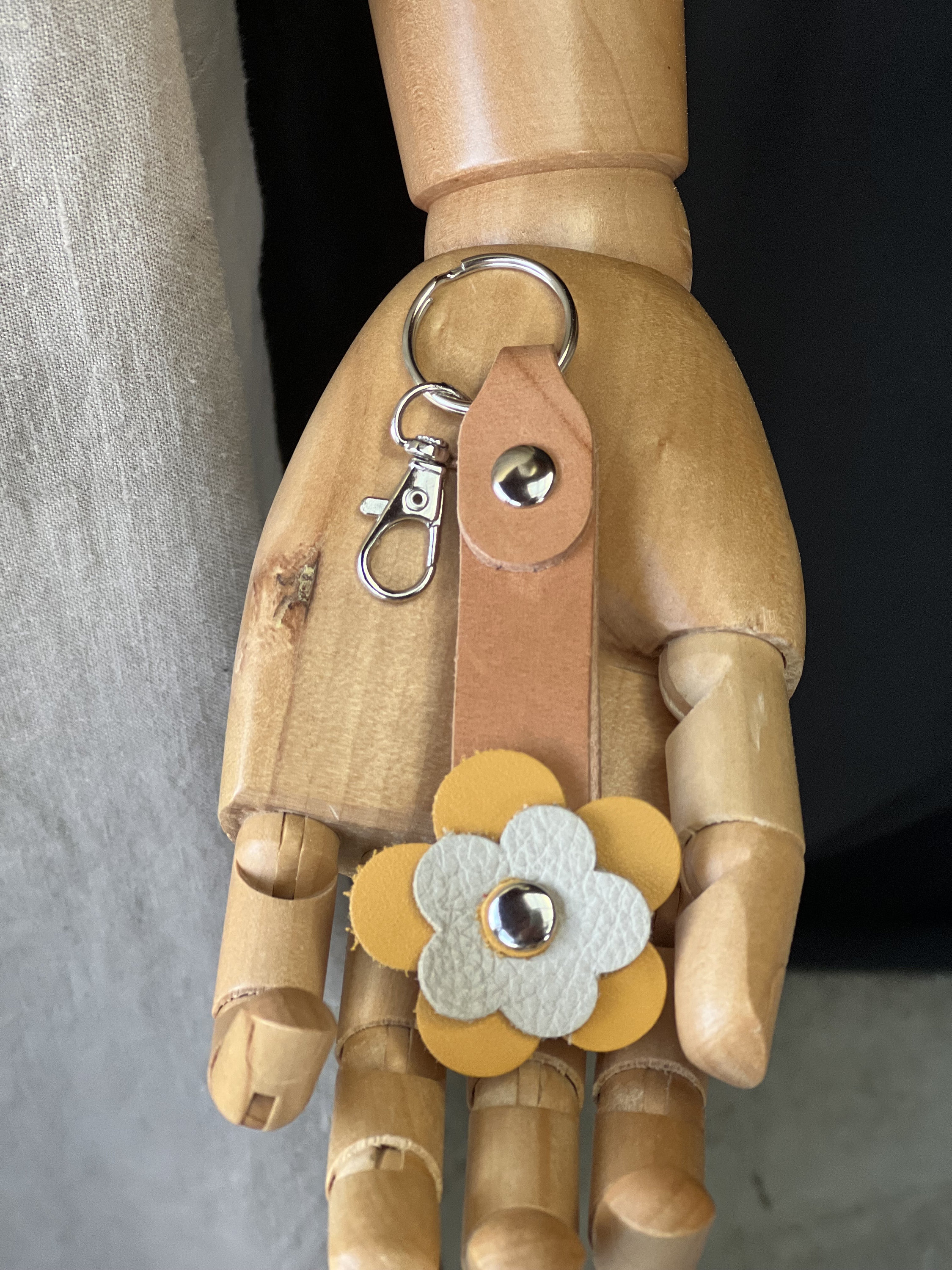 Handmade Leather Flower Keychain - Unique Floral Accessory - Perfect ...