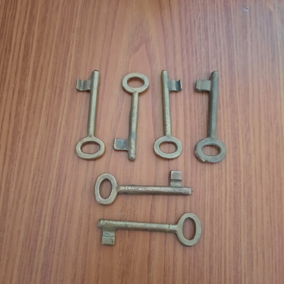 Real Skeleton Keys. Vintage Brass Keys Set of 6. - Etsy