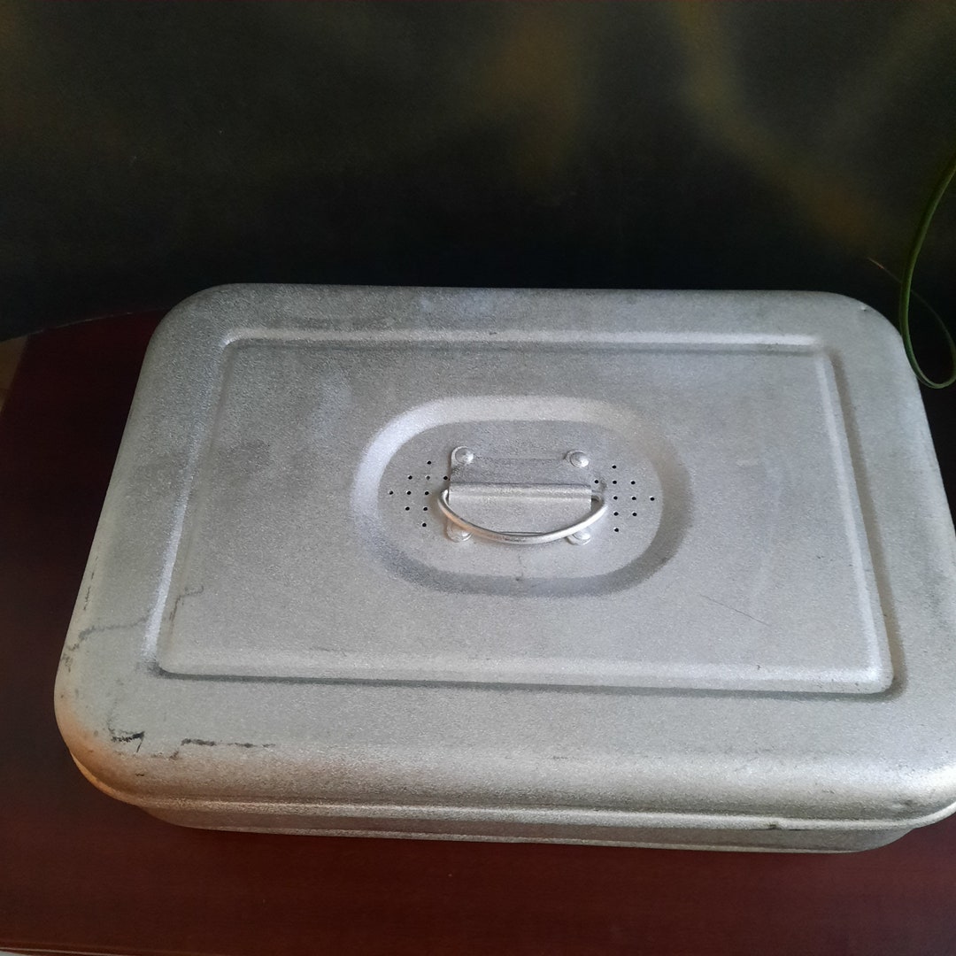 Vintage Aluminum Two Piece Food Storage Box. Metal Sandwich Container ...