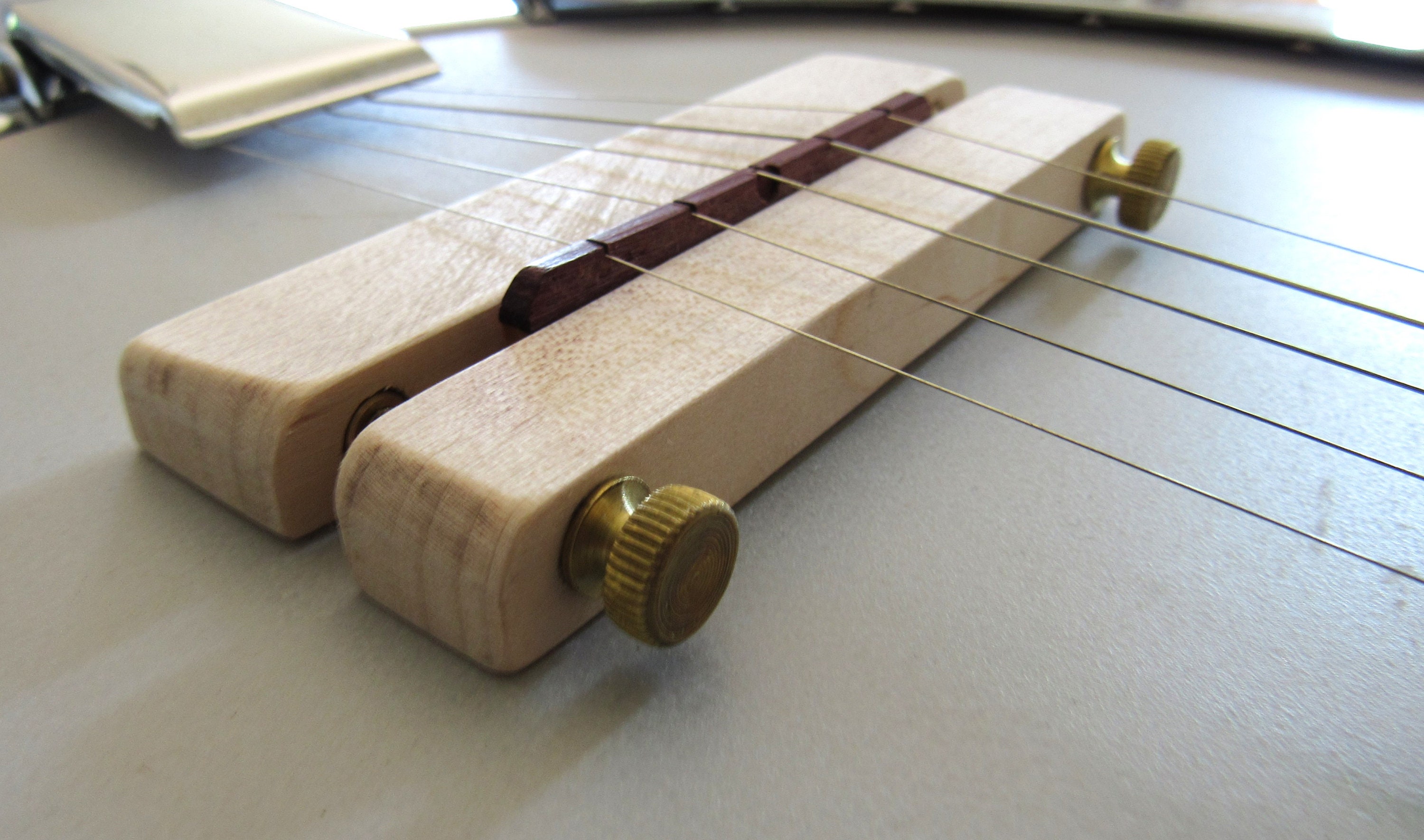 The Gentleman's Banjo Mute / Banjo / Mute / String Instrument ...
