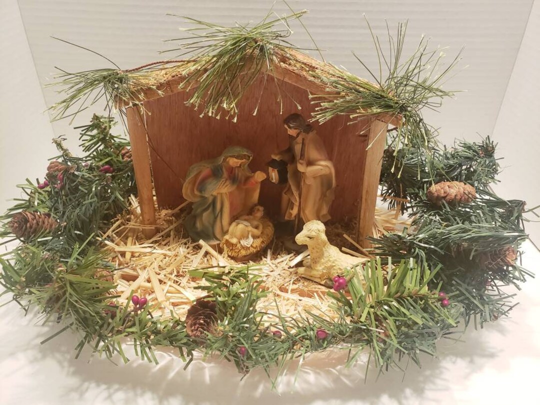 Vintage Nativity Christmas Display Handmade Evergreen Decor Jesus ...