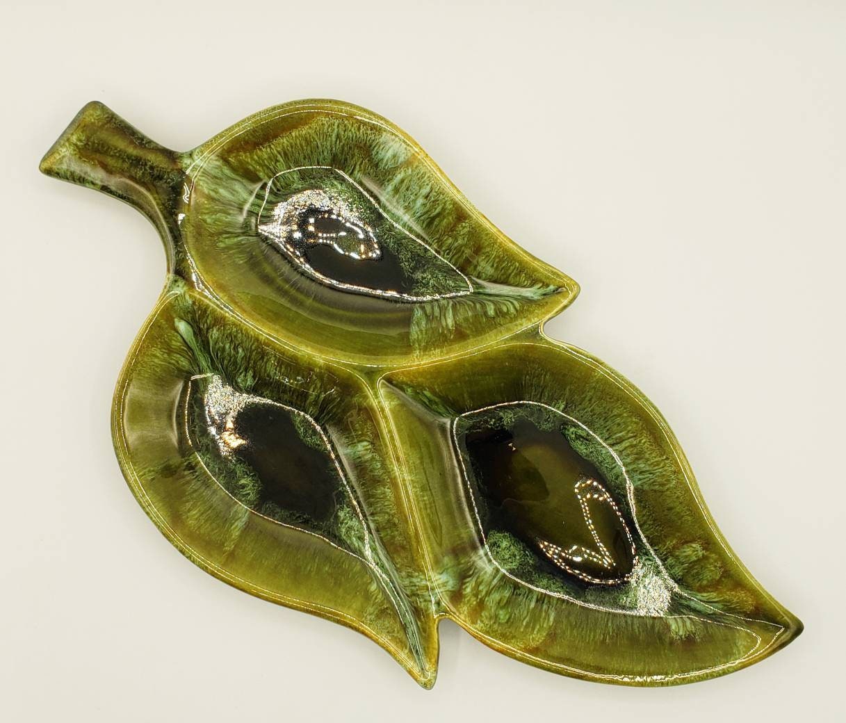1960's Wade of California Pottery Avocado Green Leaf Dish Drip Glaze 2 ...