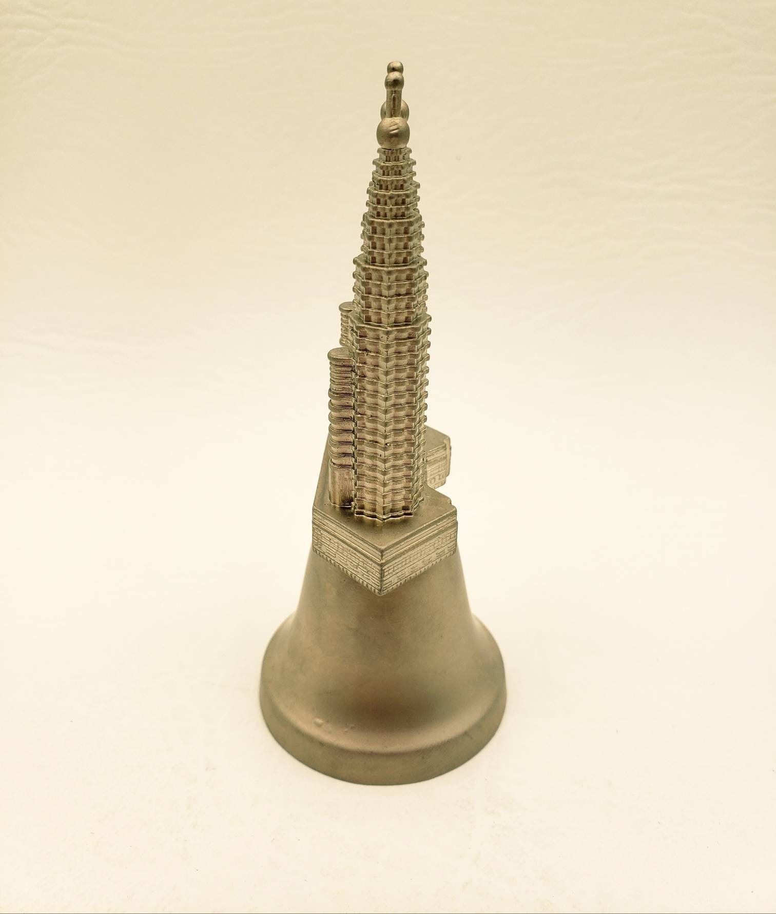 Twin Towers Petronas MALAYSIA Pewter Bell Small Skyscraper Souvenir ...