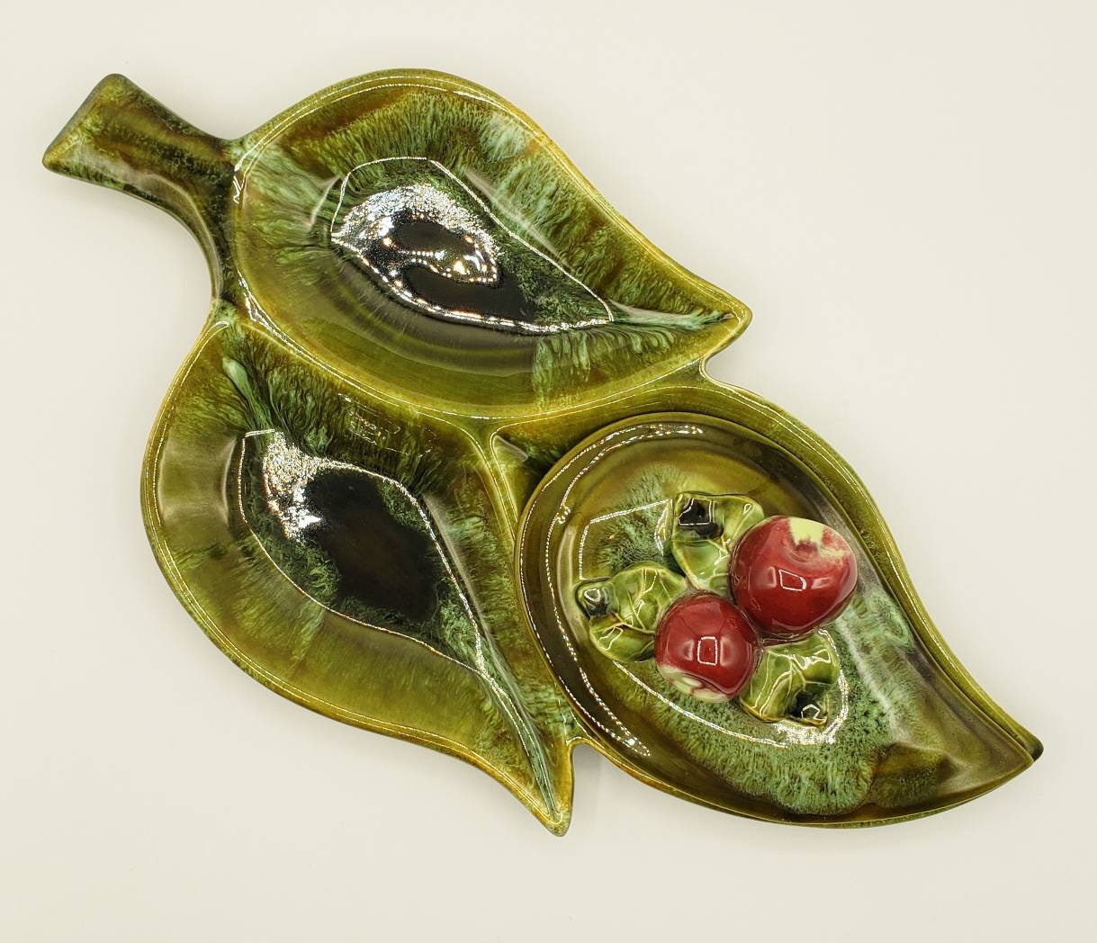 1960's Wade of California Pottery Avocado Green Leaf Dish Drip Glaze 2 ...