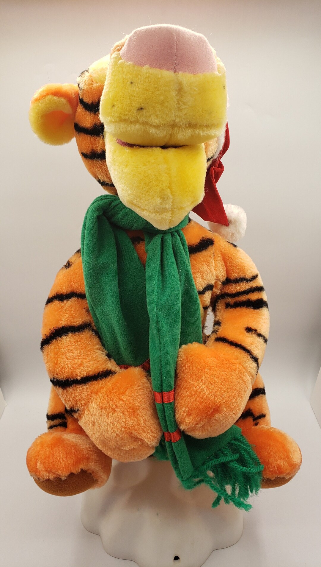 Vintage Talking Bouncing Tigger 22 Animated Christmas Motion Disney ...