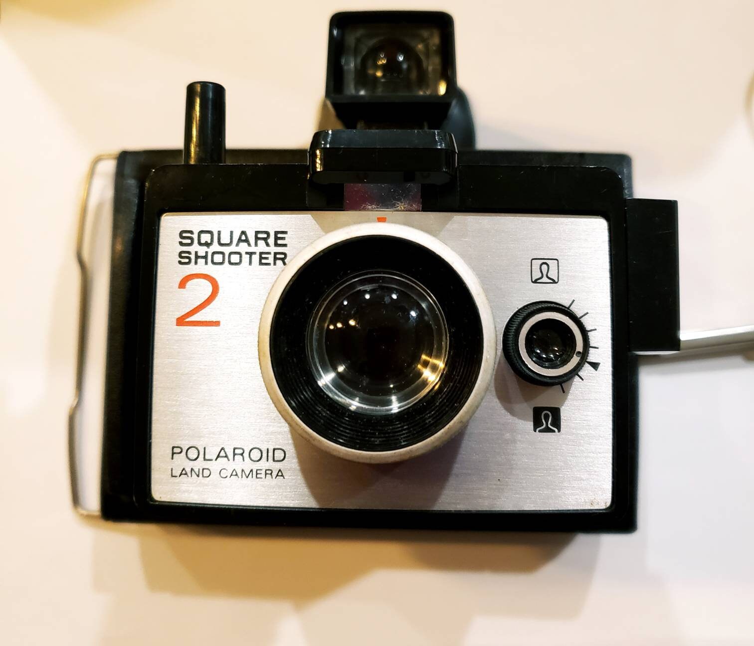 Polaroid Camera Vintage 1970s Square Shooter 2 W/ Case, Flash Cubes ...