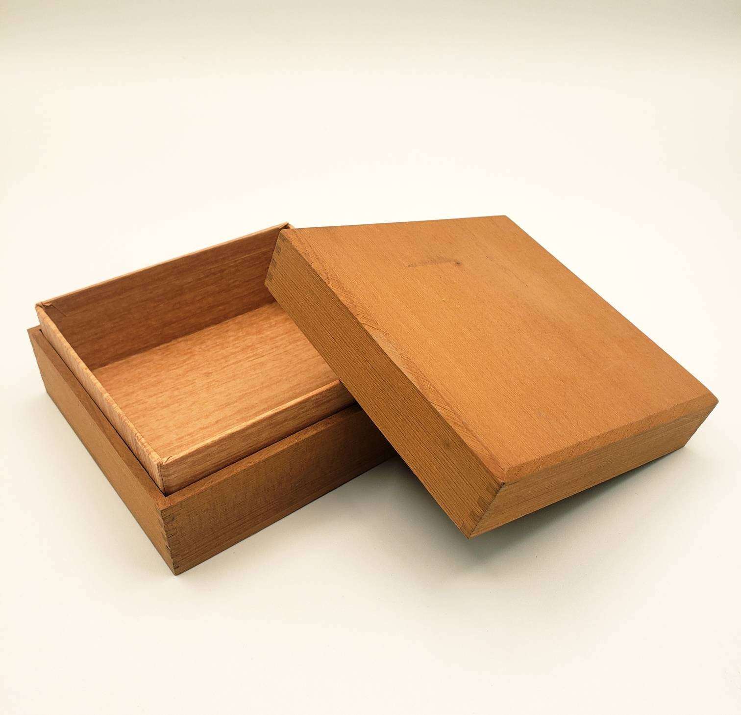 Wooden Thimble Box Square Lidded 5.25